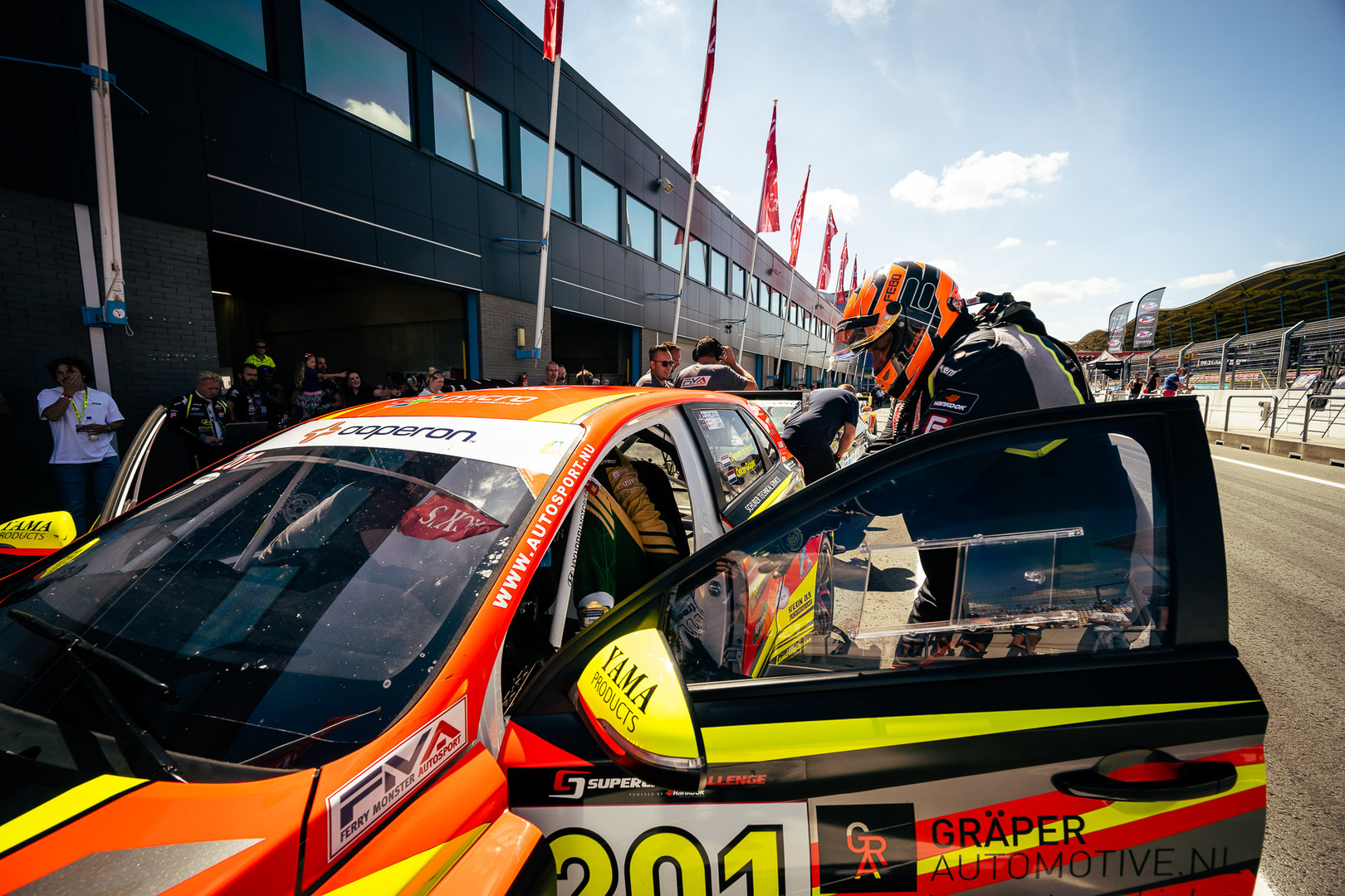 Twee bekers voor FEBO Racing tijdens Jack's Racing Day op Assen ...