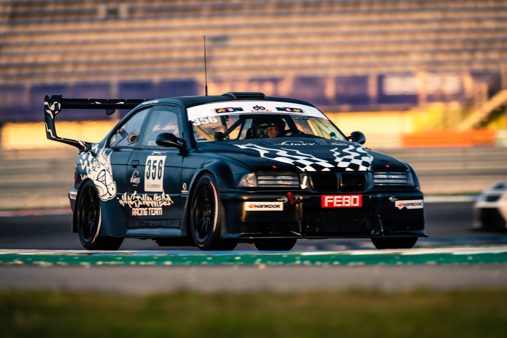 Eerste overwinning 2018 voor JW Raceservice tijdens Hankook Finaleraces ...