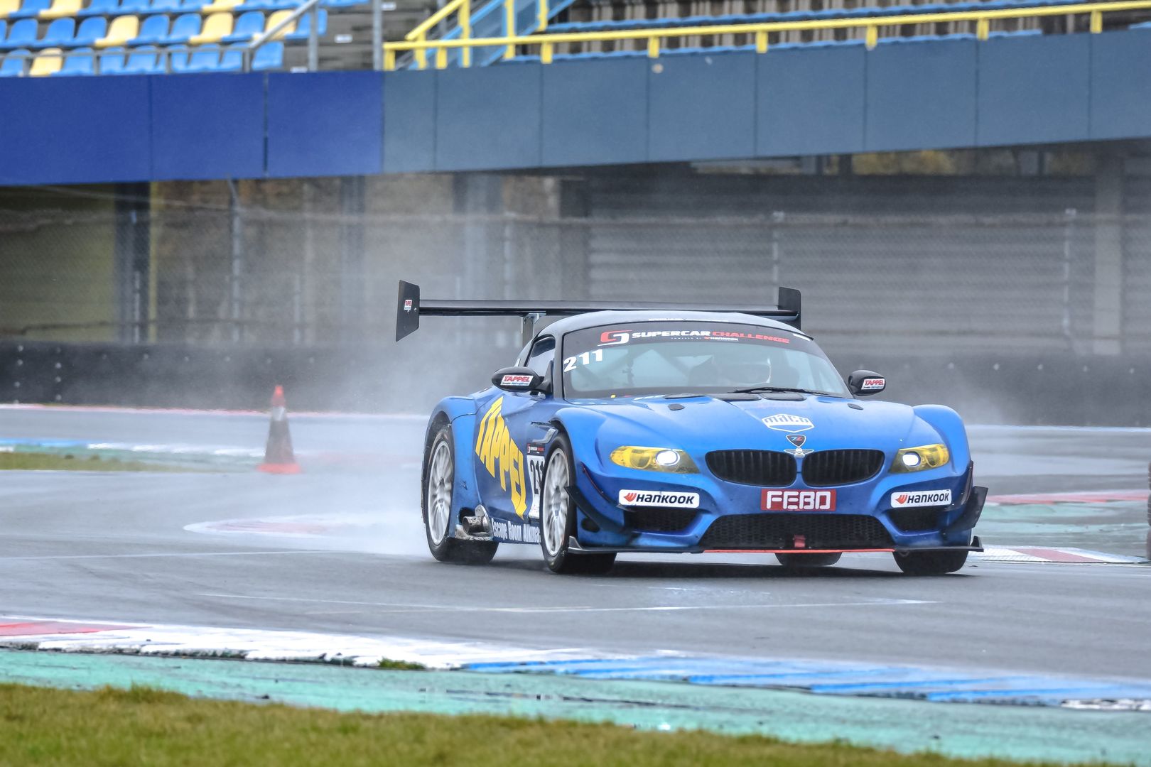 Henk Tappel derde op thuiscircuit Assen - Supercar Challenge