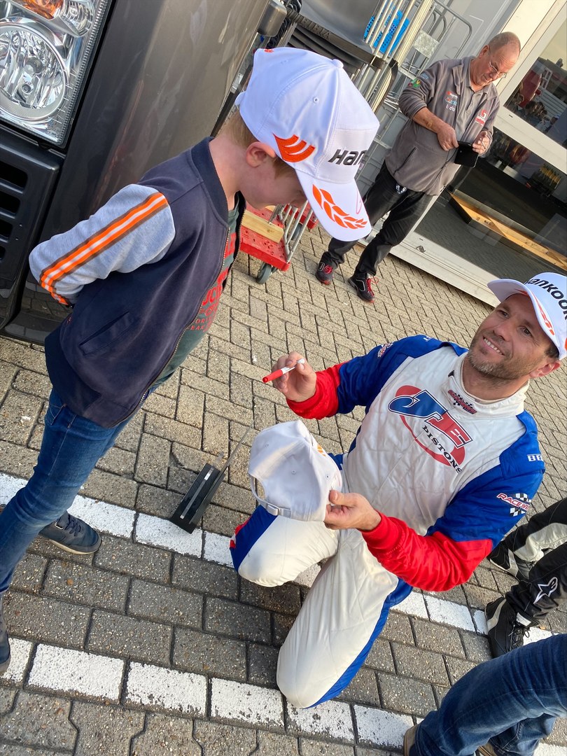 Race Winning Brands ondersteunt Alain Berg in Supercar Challenge ...