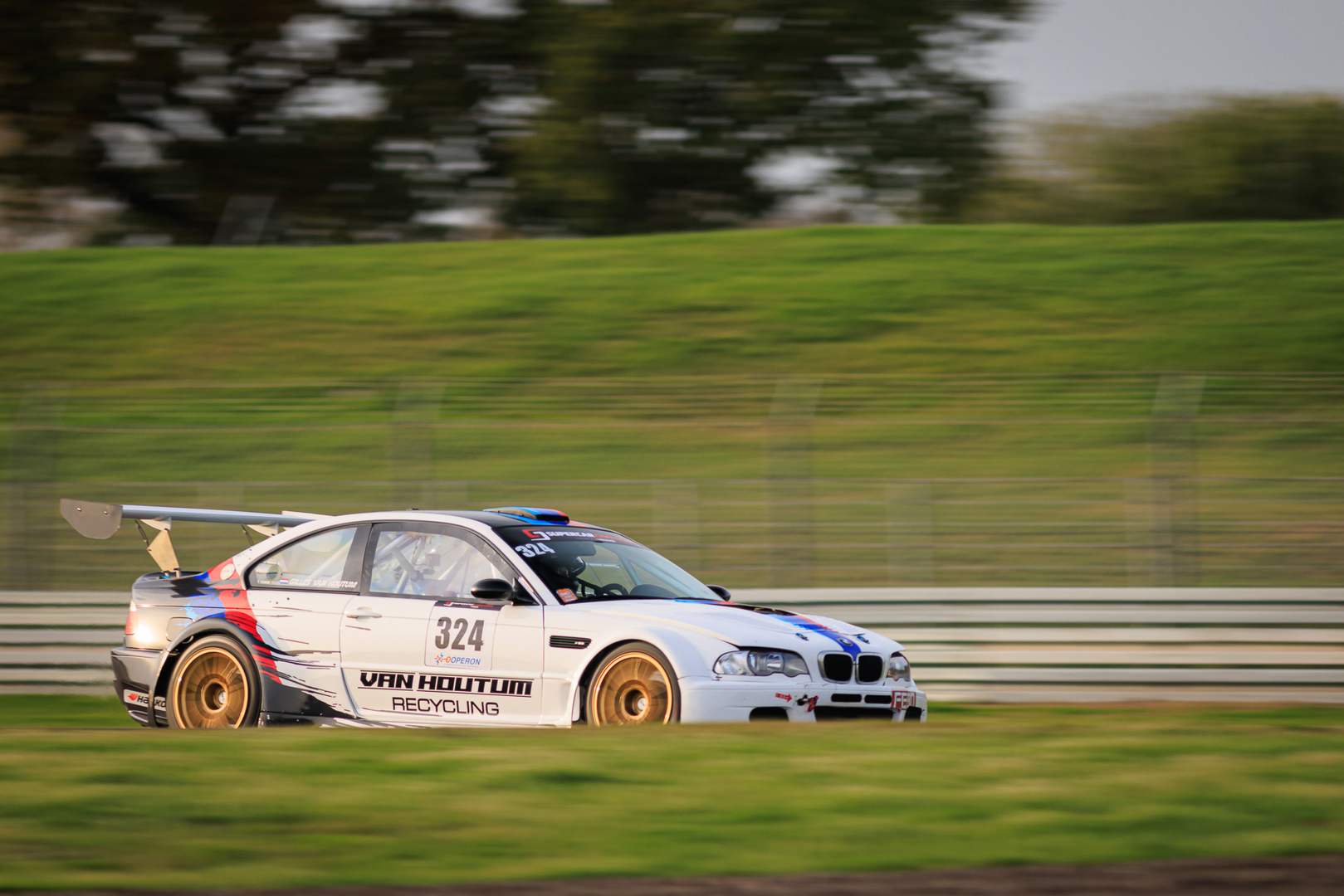 Laatste wedstrijd 2022 prooi voor Alain Berg - Supercar Challenge