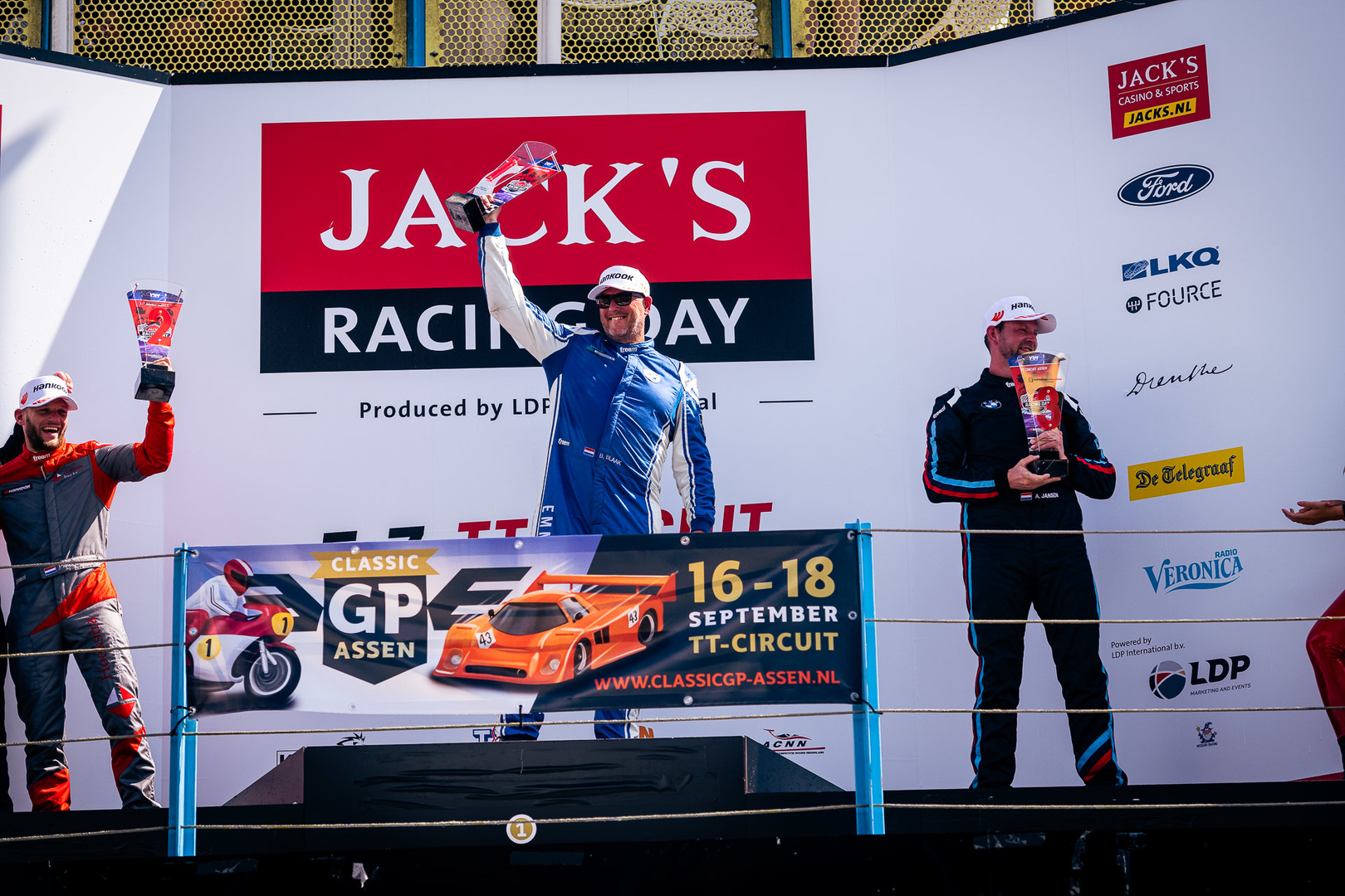 Mex Jansen wint eerste race in BMW M6 GT3, Axel Jansen naar podium ...