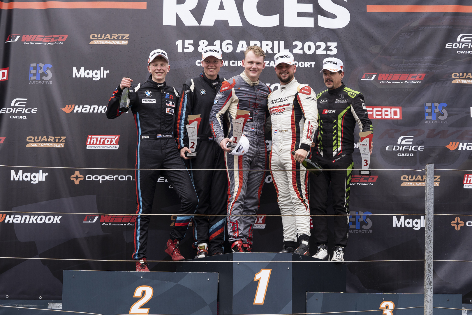 Winst voor Max Tubben en Max Weering in tweede Supercar Challenge race ...
