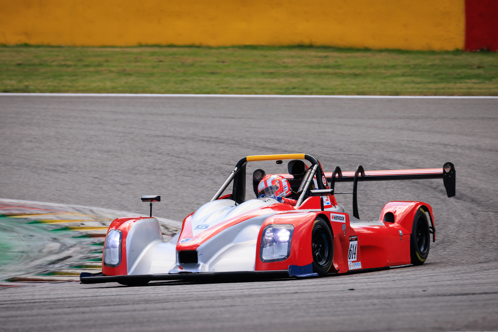 Equipe Berg-Engelen is te sterk in de Ardennen - Supercar Challenge
