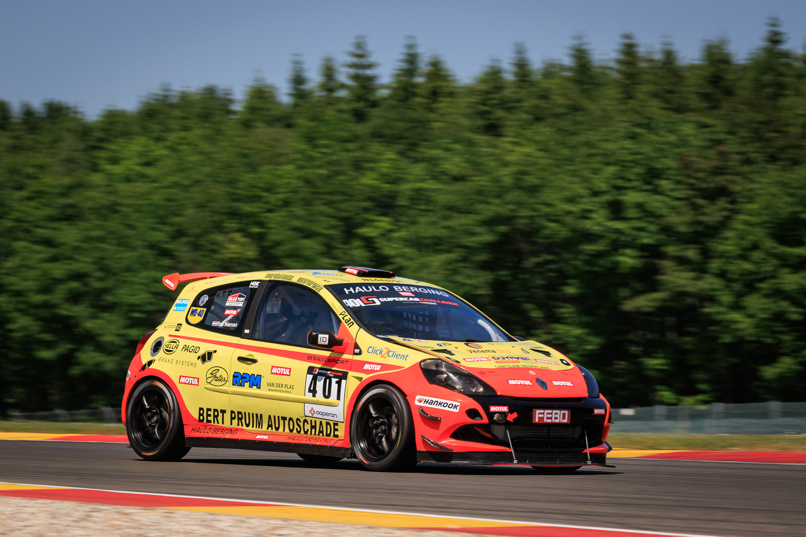 Praga niet bij te houden op Spa, Tubben-Weering naar winst in GT ...